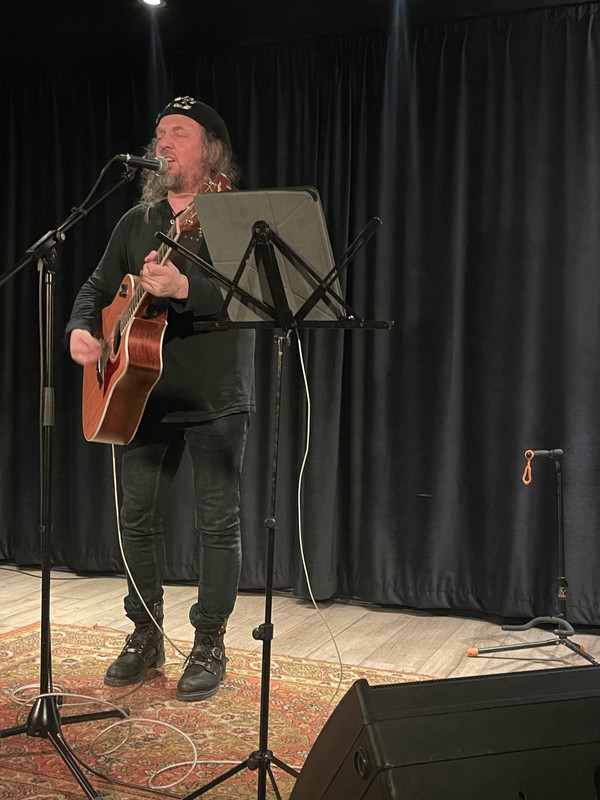 C69 E1 AC1 77 E5 4 D03 9310 ABEF9 C4 CFDA2 — Postimages