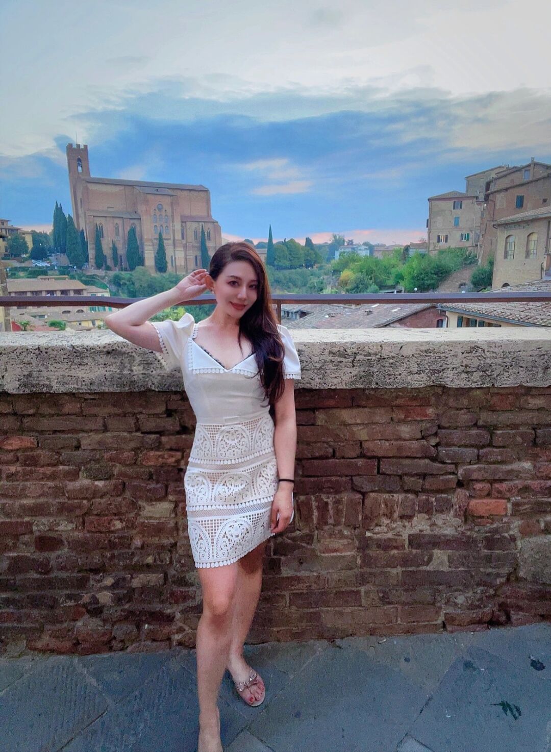 Alice — Postimages