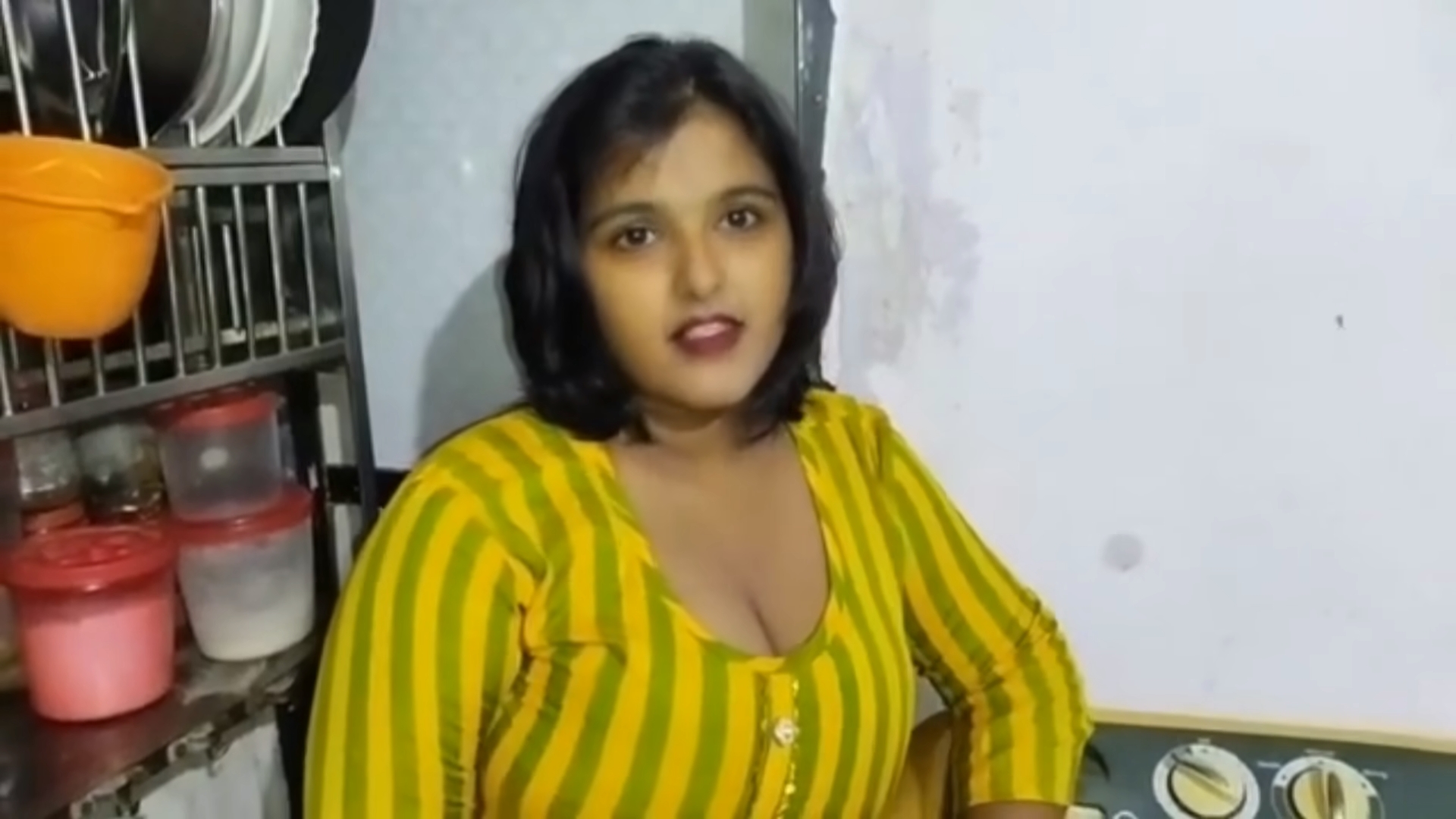 Desi Indian Bhanje Ne Apni Mami Ko Choda Baathroom mp4 snapshot 00 16 672 — Postimages