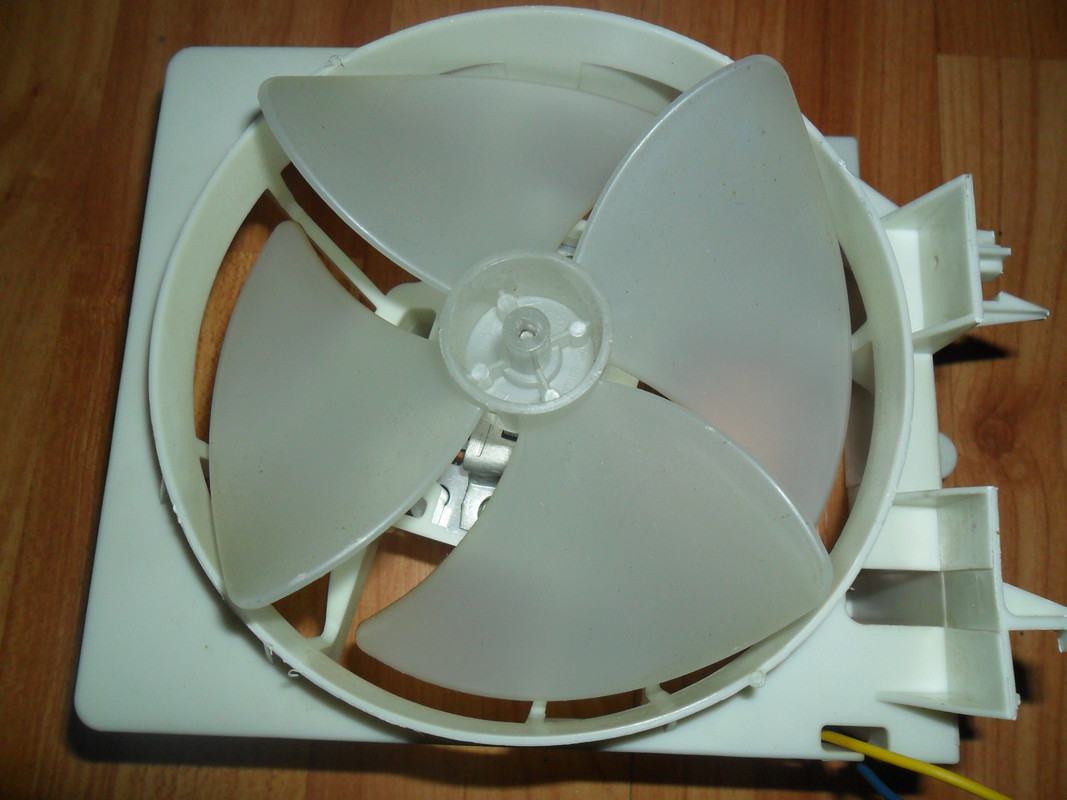 SAM 9882 — Postimages