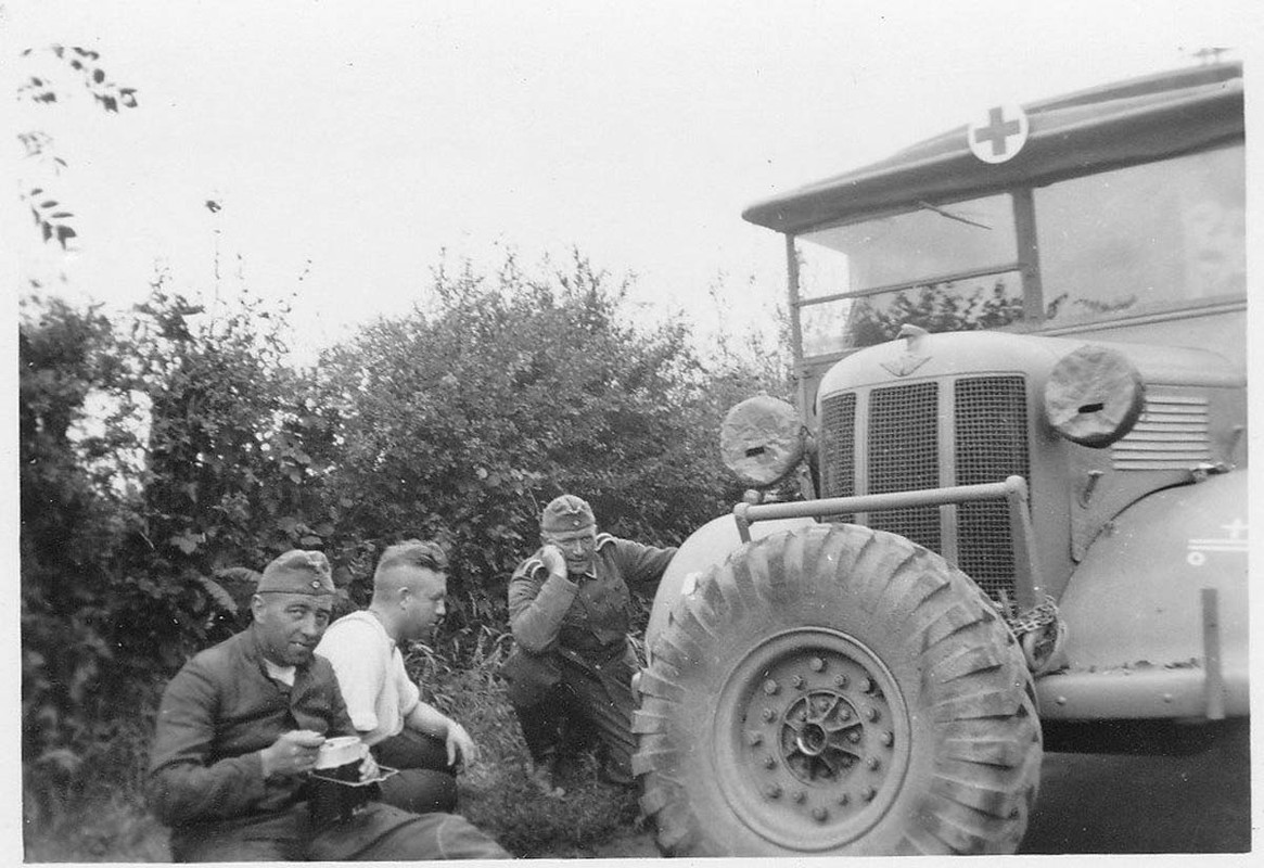 Early War Austin K2Y Heavy Ambulance - Missing-Lynx