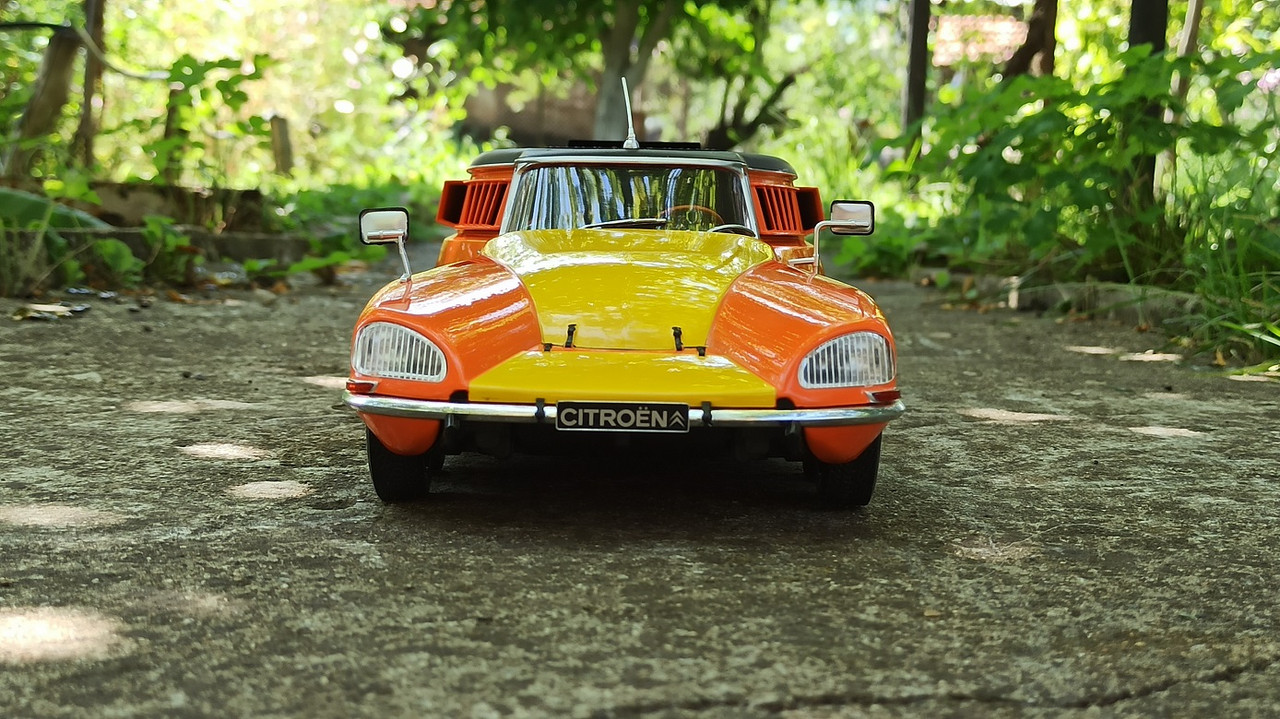 1:18 CMR Citroen DS PLR Break Michelin Mille Pattes aka the Centipede ...