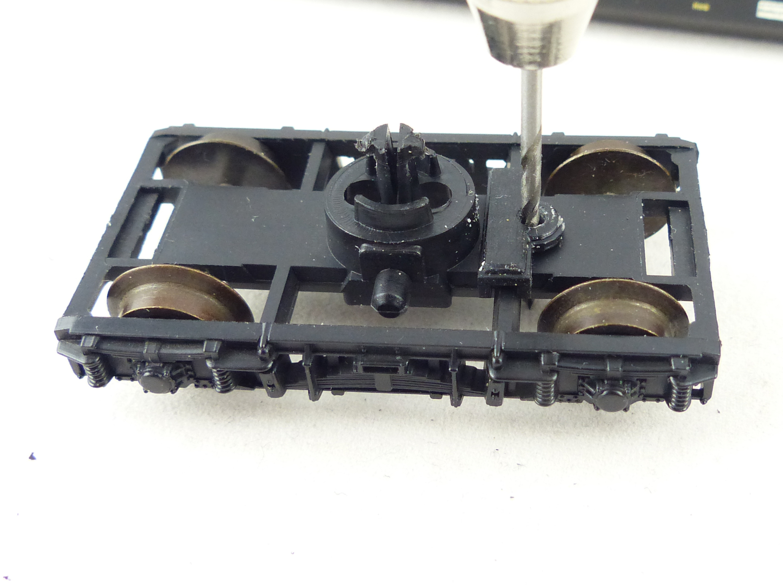 LBE 041 — Postimages