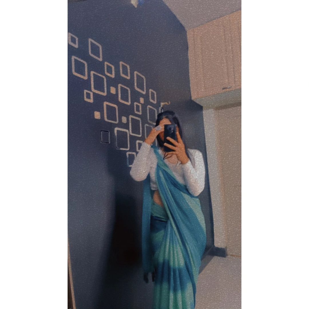 124 1 — Postimages