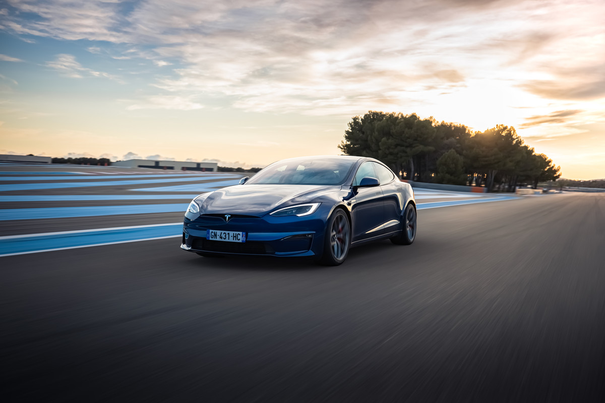Model S 70 — Postimages