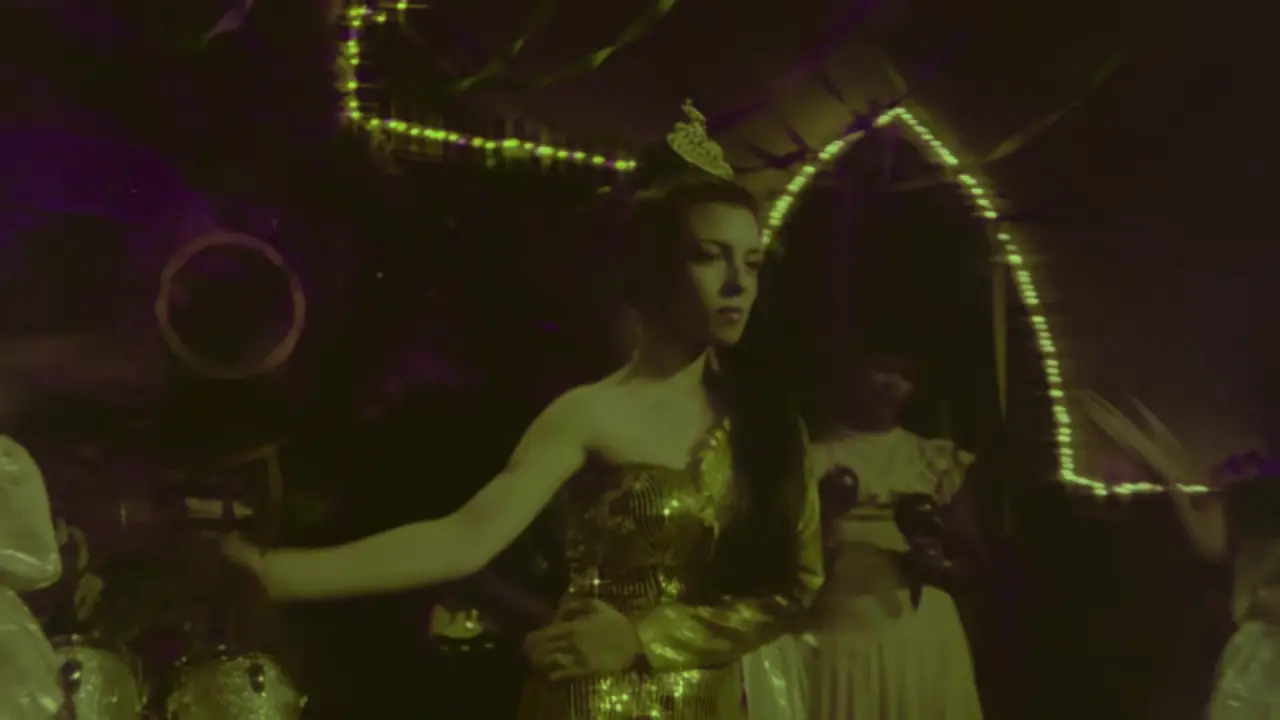 f 214 — Postimages