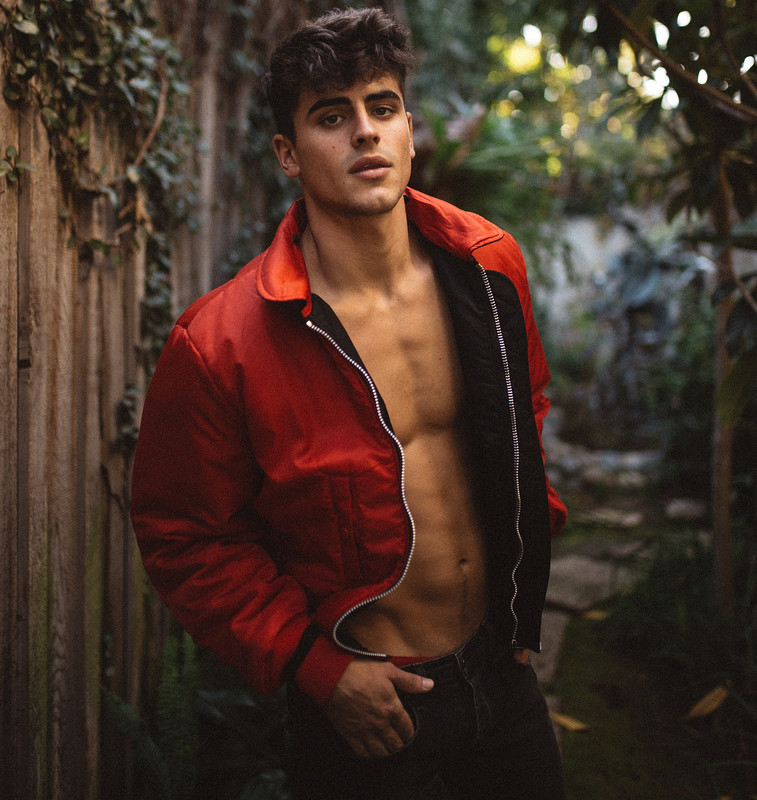jack gilinsky 1517219641 — Postimages