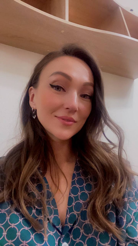 3556e7bc dd72 4933 ae9e 78bf2e655440 — Postimages