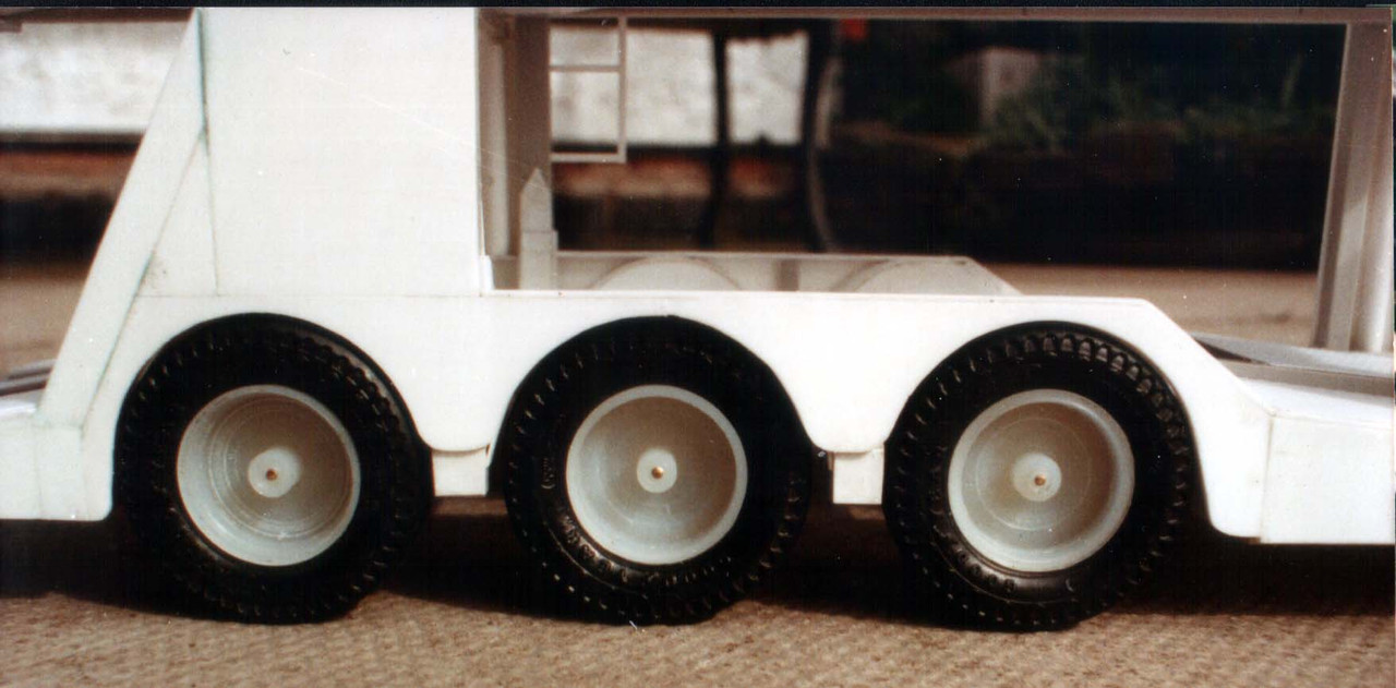1/24th Car Transporter Built in the late 1980's - Work In Progress ...