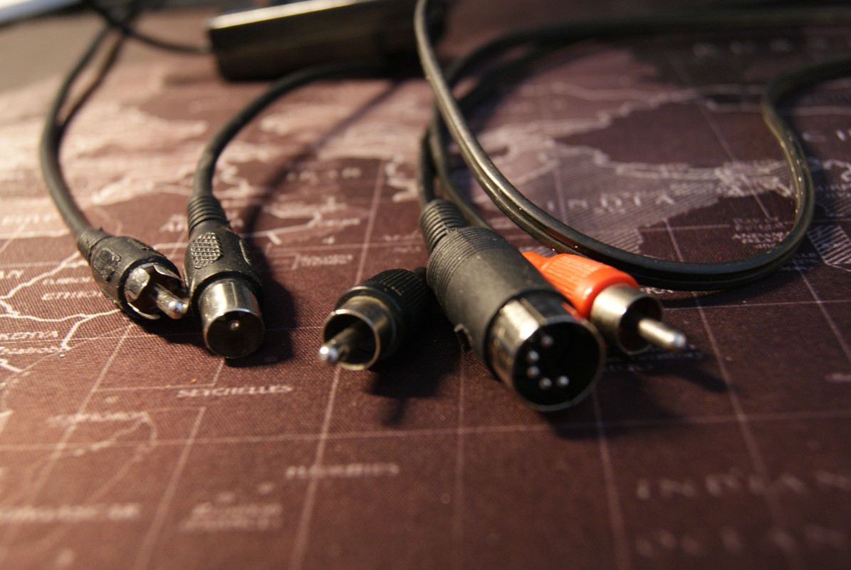 video cables — Postimages