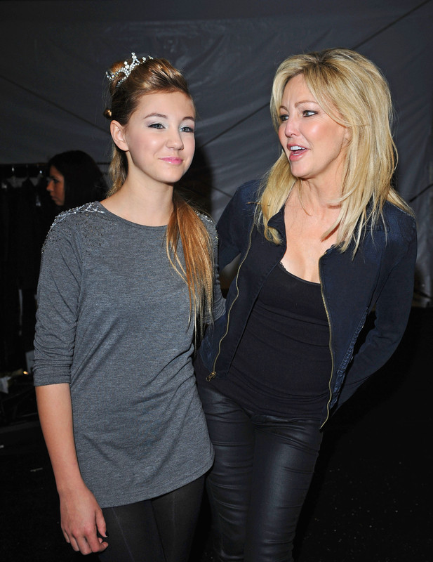 heather locklear black leather pants 2010 018 — Postimages