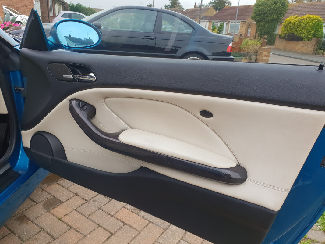 [E46] - M3 Atlantis Blue Manual Individual | The M3cutters