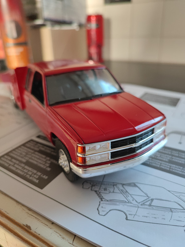 Chevy C3500 extended cab dually 1997 racers wedge de chez amt au 1/25 ...