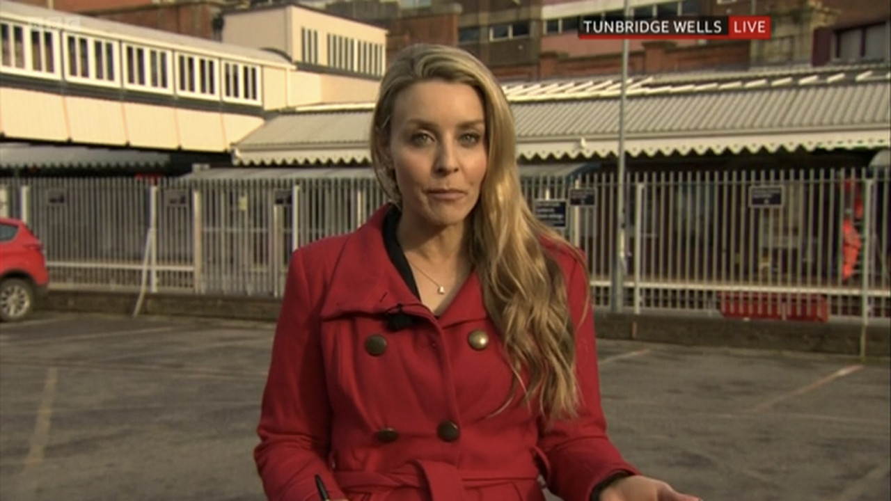 35 E495 D8 92 CA 4400 83 AC 2 FC2591 E8 DAE — Postimages