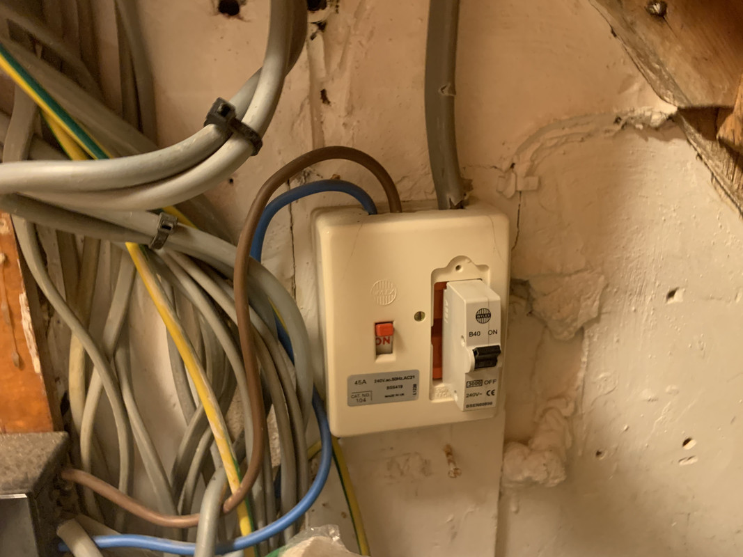 Double socket on circuit with boiler | Screwfix Community Forum