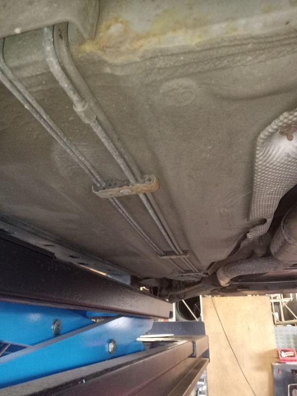 So, shall we all see how much rust is underneath? | Mercedes-Benz ...