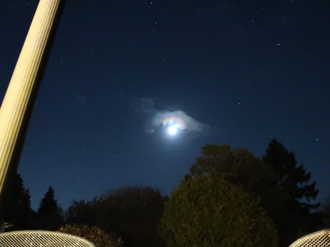 Moon 007 — Postimages