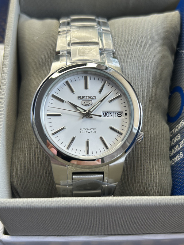 B4 CC29 BF A6 F5 43 AD BCF8 4 E3 A65 B2 D44 C — Postimages