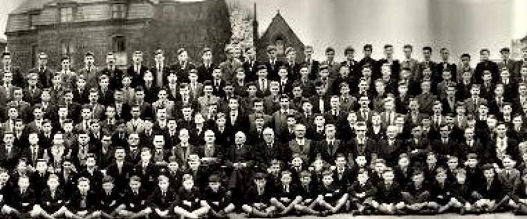 Bootle Grammar School class photo 1969-71 - Bootle Times News