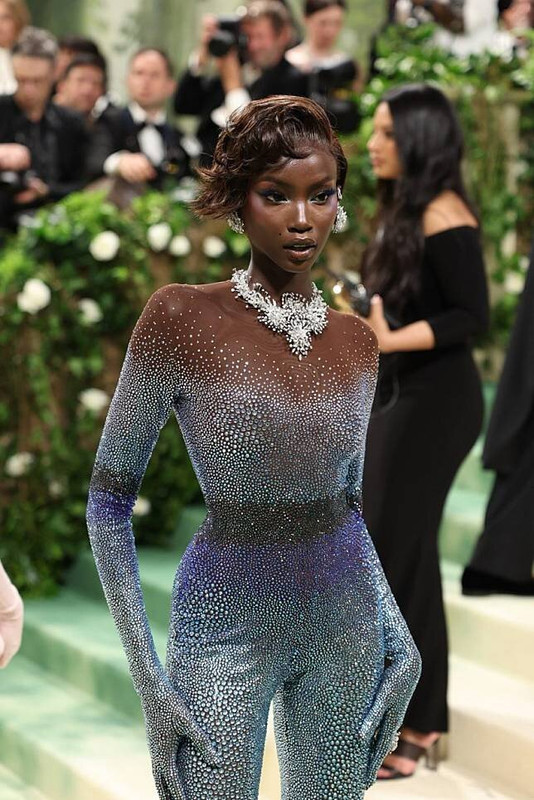 scale 1200 — Postimages