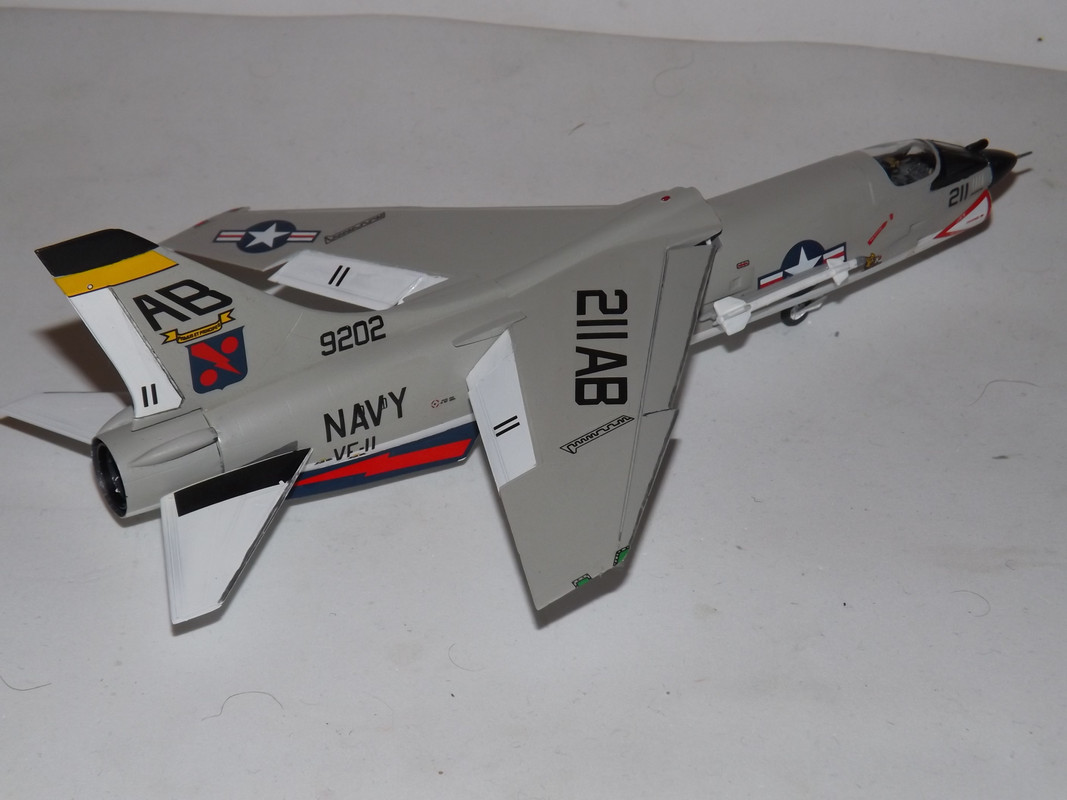 Italeri F8 E Crusader RS — Postimages