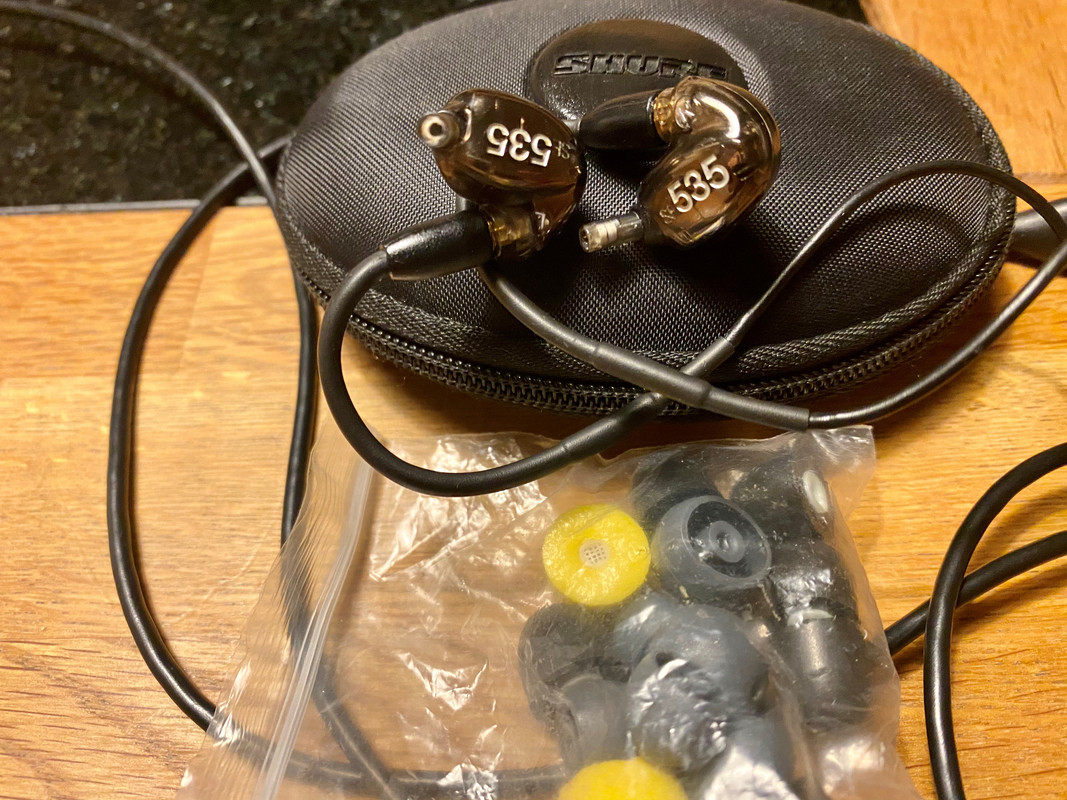Shure se535 — Postimages