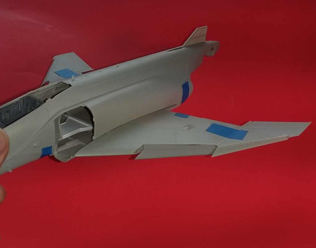In-flight F-4B Phantom, 1/48 Tamiya kit - my part of this project done ...