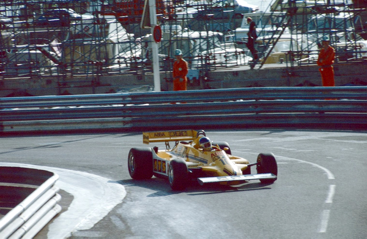 8110 MON — Postimages