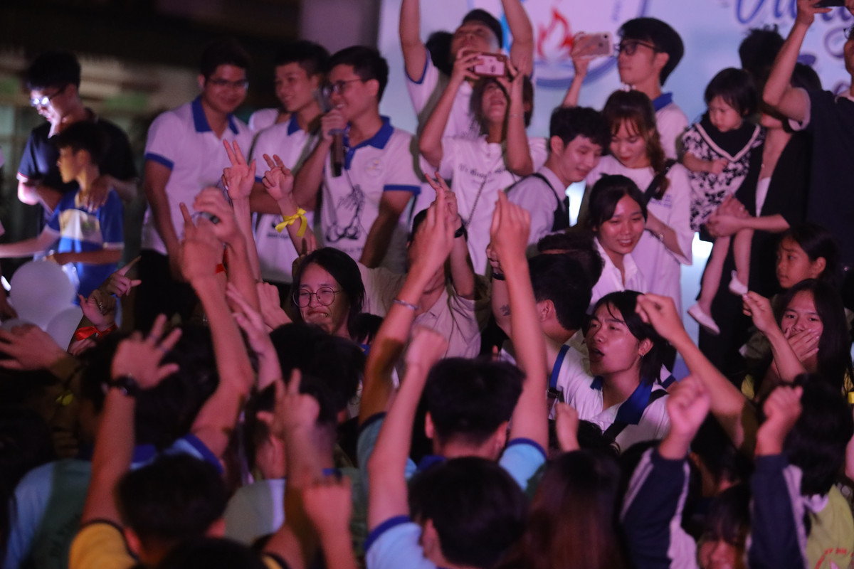 LAM 5094 — Postimages