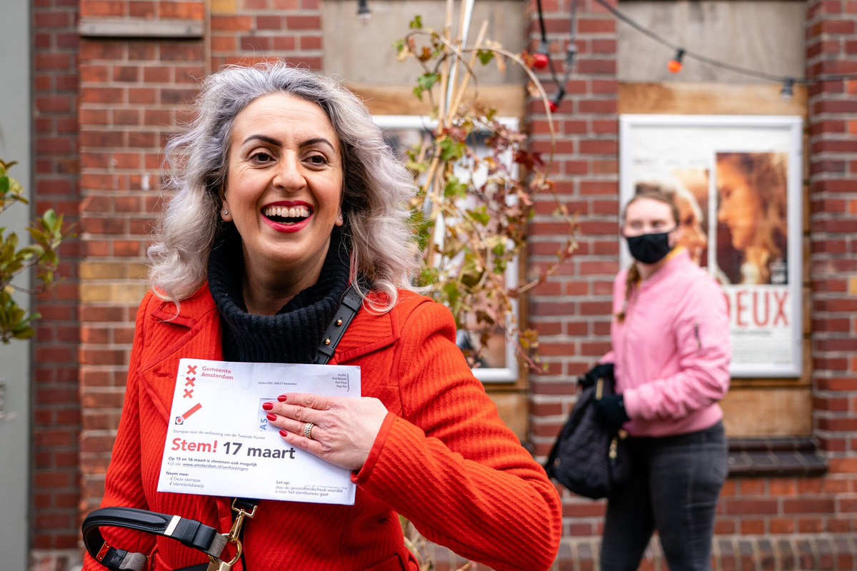 EA476 A81 B83 E 4 D78 9370 B031 F7 FD6 A2 A — Postimages