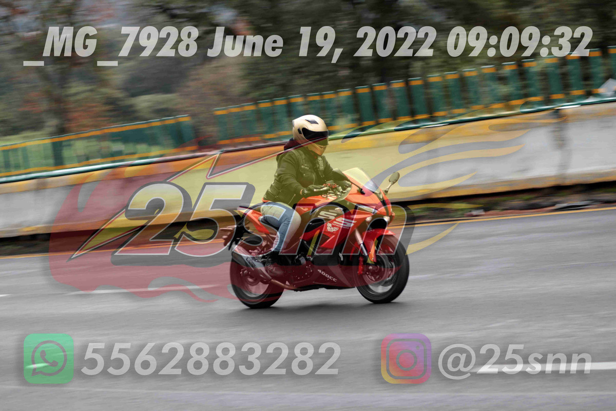 MG 7928 — Postimages