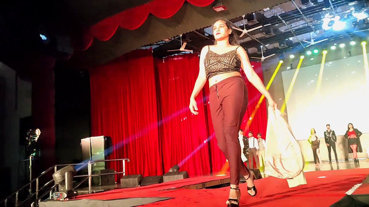 Hot Malayali Model ramp walk compilation mp4 snapshot 00 09 284 — Postimages