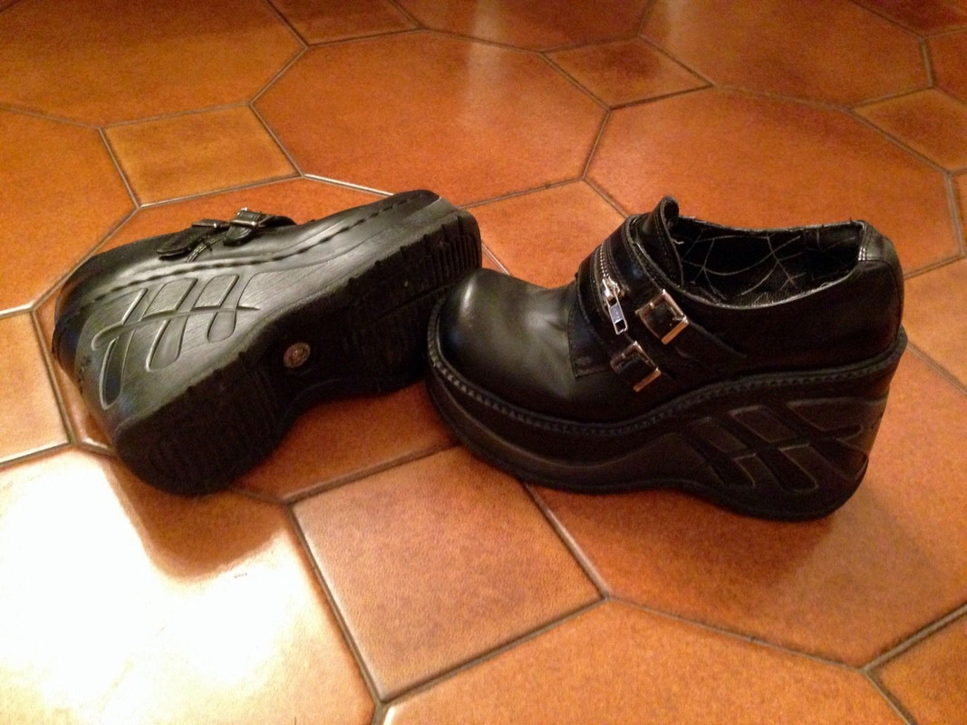 $ 57 (2) — Postimages