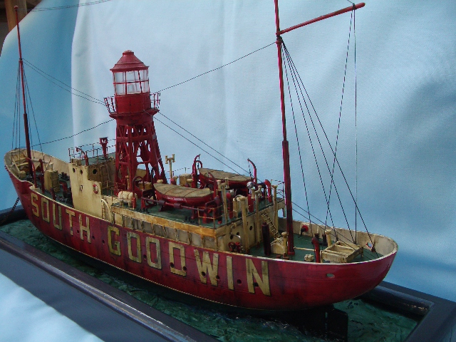 Revell 1/144 South Goodwin Lightship (05202) - - The Airfix Tribute Forum