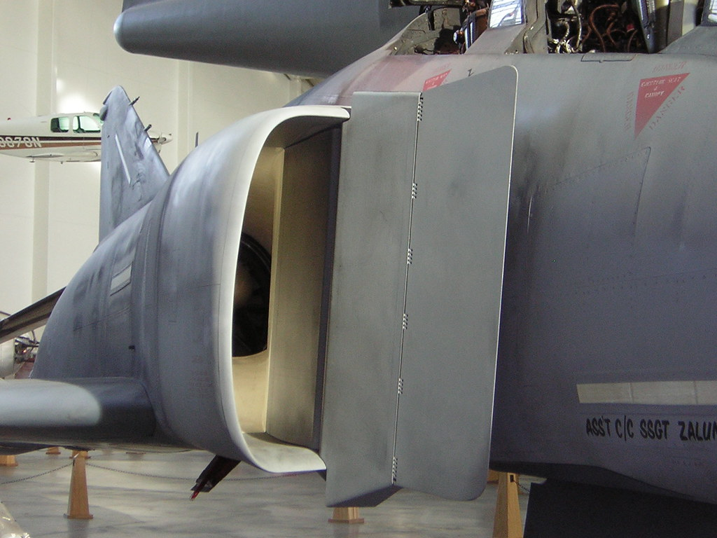 How to model animated jet turbines?