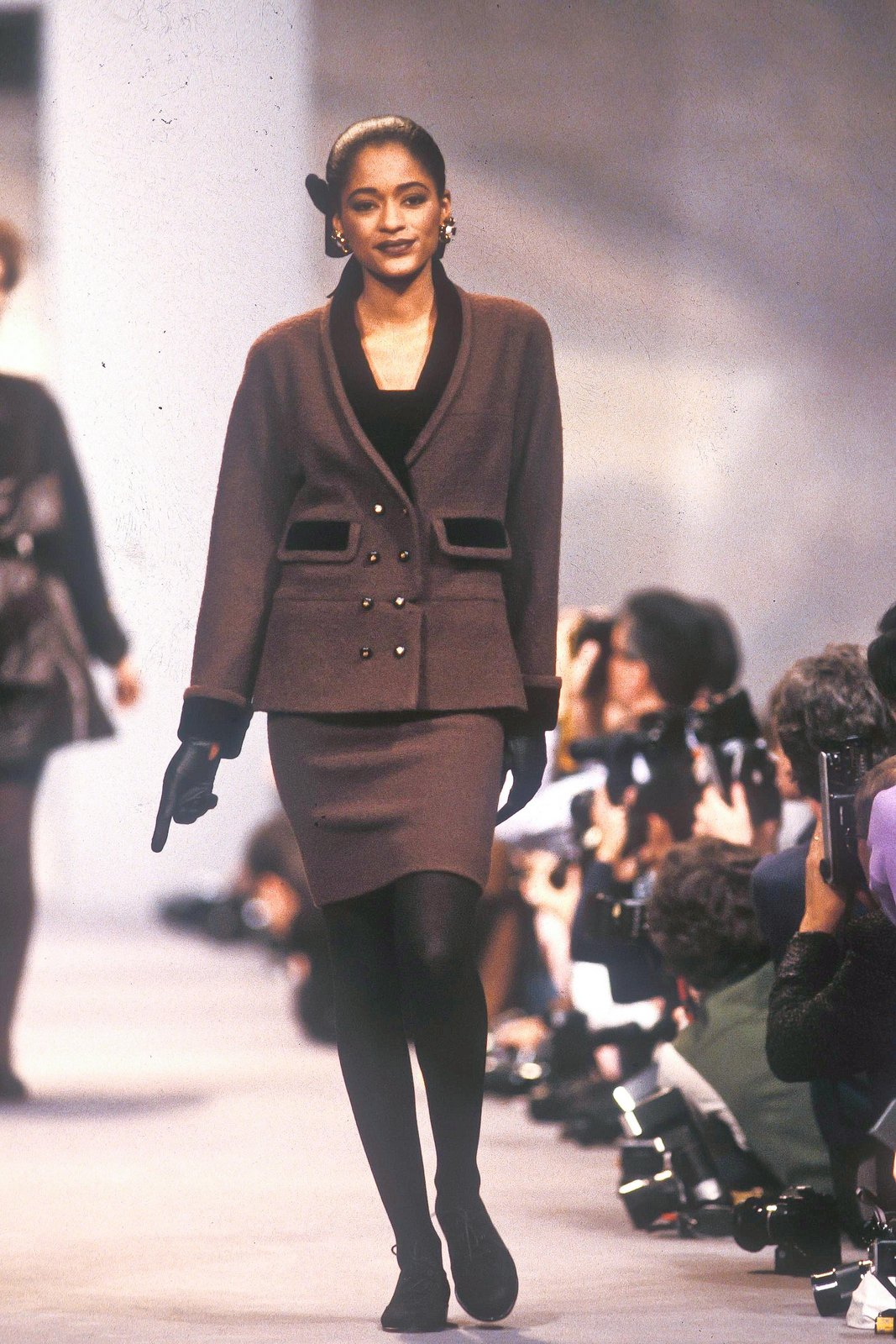 Fashion Classic: CHANEL Fall/Winter 1989 | Lipstick Alley