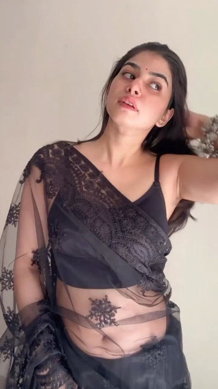 hot desi gilr in black transaparent saree mp4 snapshot 00 00 519 — Postimages