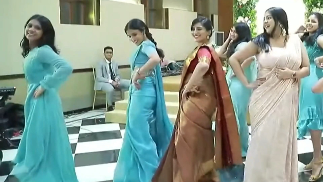 Busty Malayali Girl Huge Jiggling Breasts mp4 snapshot 00 28 006 — Postimages