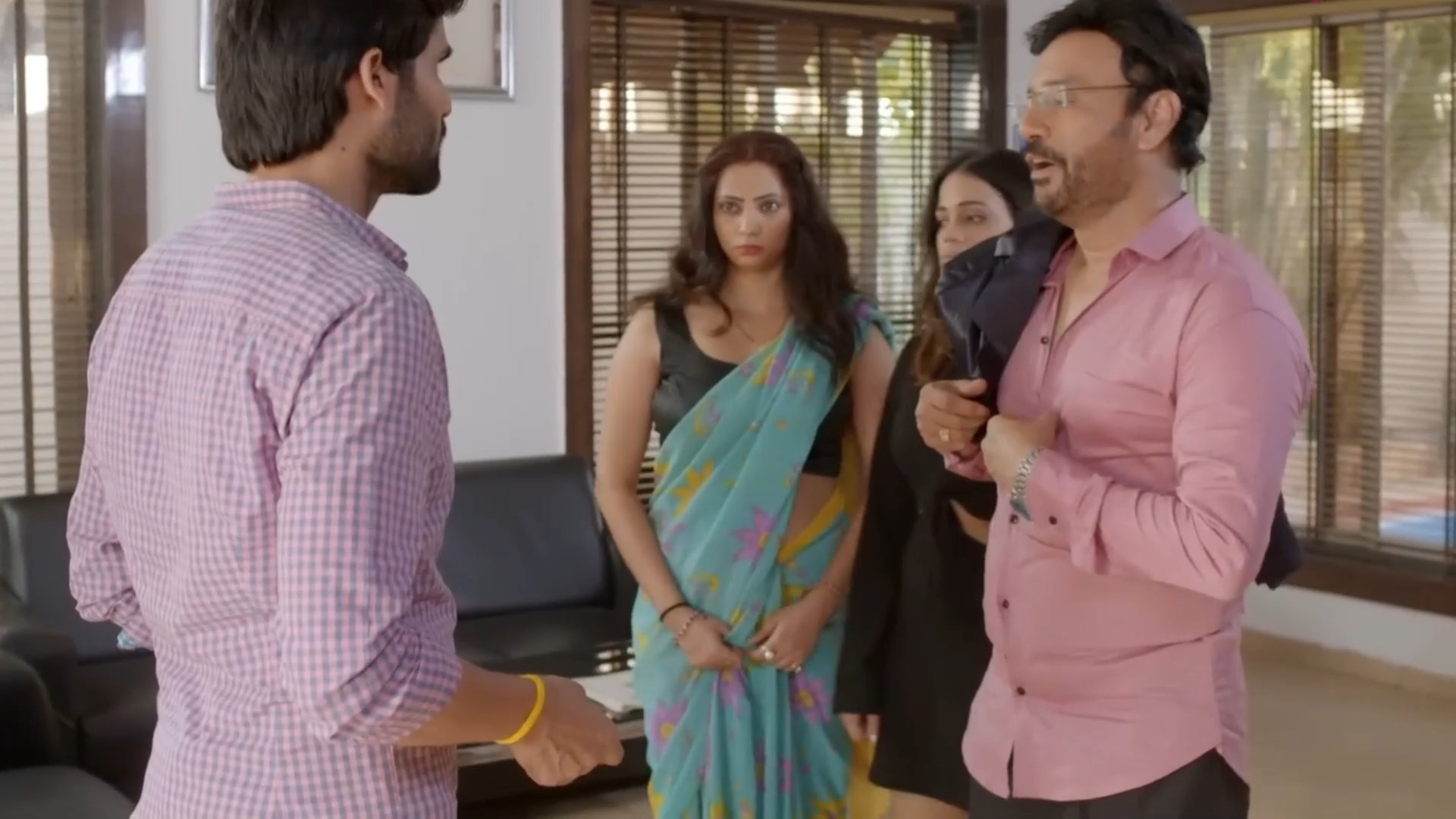 Hot Sexy Scenes from crime series mp4 snapshot 05 43 750 — Postimages