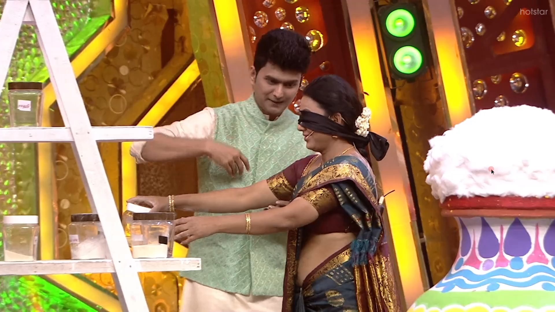 Suchitra Sexy navel mp4 snapshot 00 26 408 — Postimages