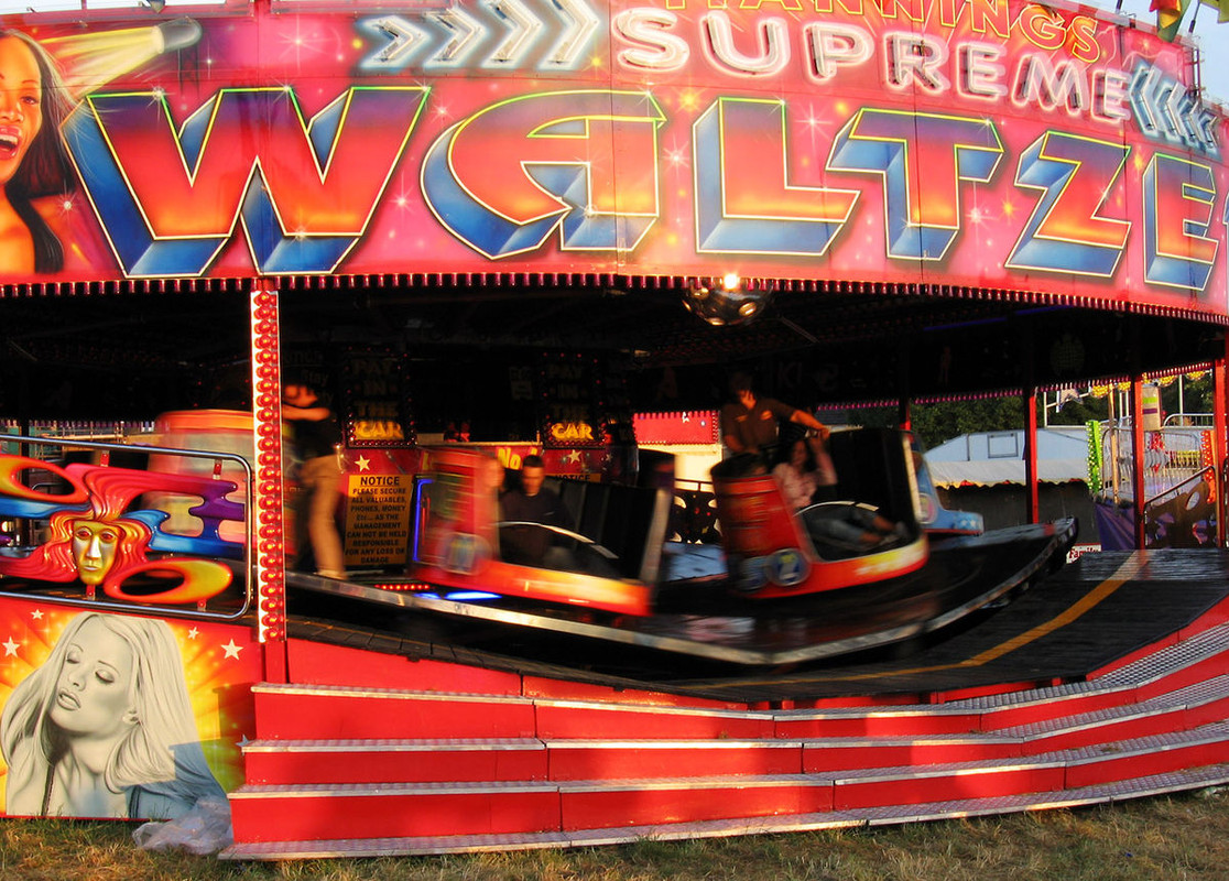 1200px Mannings Supreme Waltzer, spinning 02 — Postimages