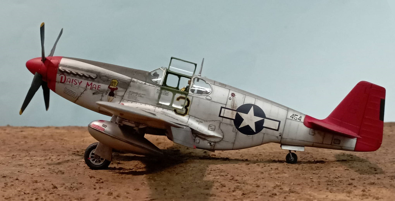 P-51C Mustang "Daisy Mae" Tuskegee red tails, 1/48 Tamiya - Ready for ...