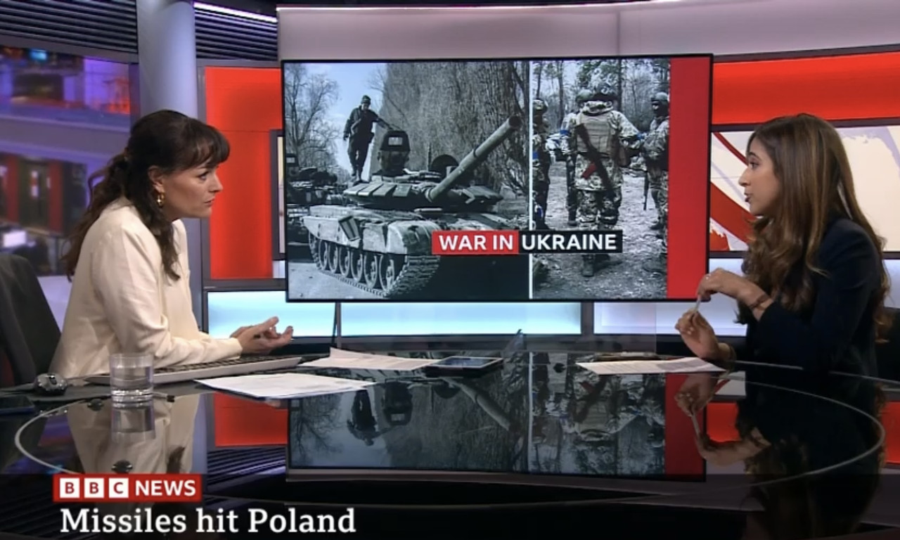 093729 DA 00 A7 4906 B71 B ED8161 E8 C03 B — Postimages