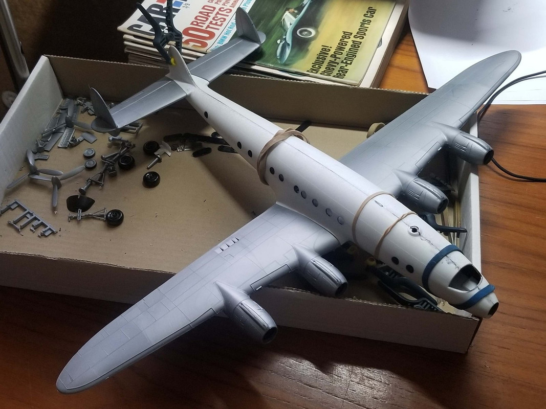 L749 Lockheed Constellation Kit No 310 - Heller Classic GB ...