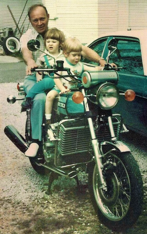 1975 RE5 Blue — Postimages