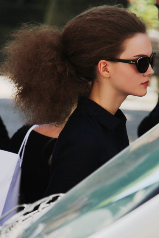 Dior Haute Couture Fall Winter 2011 Street 3 — Postimages