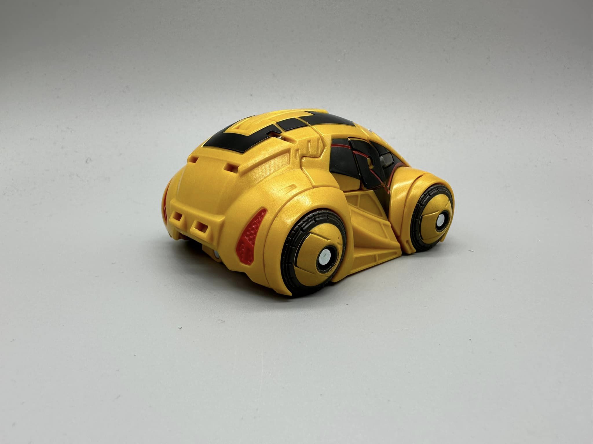 Studio Series Gamer Edition Bumblebee 19 — Postimages