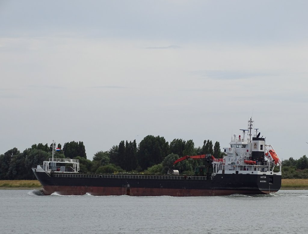 Spotten in De Hoek. - Pagina 636 - SCHEEPVAART FORUM