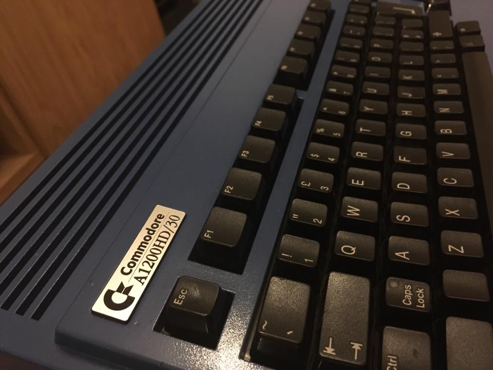 Painting your Amiga in 10 easy steps. - Page 2 - English Amiga Board