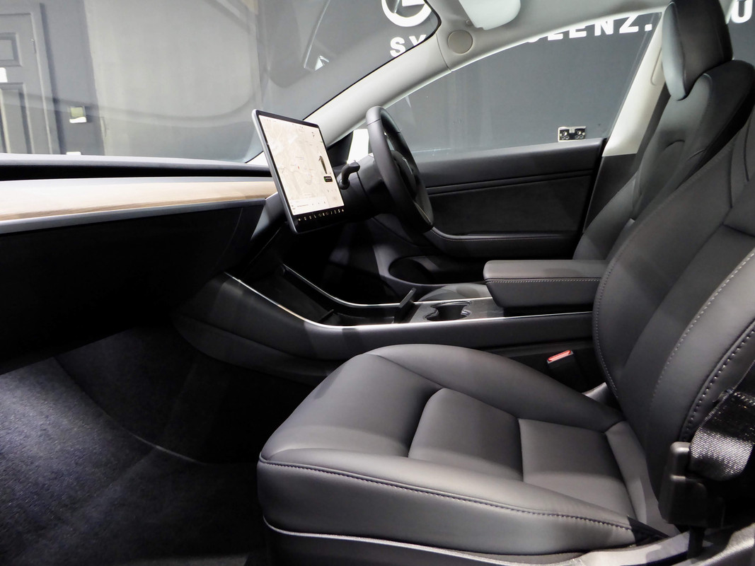 IMG 3700 — Postimages